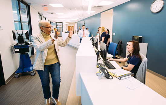 Thumbs Up For The New Phase I Clinical Trials Unit Winship Magazine